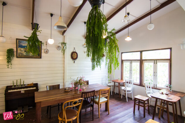 Under The Tree Café จิบกาแฟ ชิมเบเกอร์รี่โฮมเมด ร้านใต้ต้นไม้แห่งเมือง ...